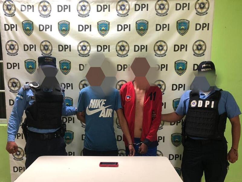 Capturan a dos asaltantes luego de robar 11 mil lempiras en Santa Rosa ...