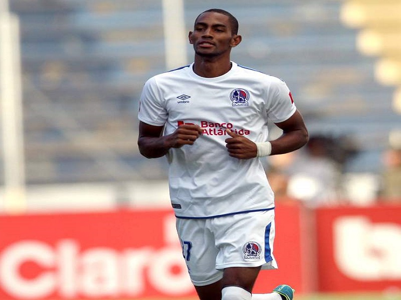 Jerry Bengston se perderá primer partido de semifinales con Olimpia