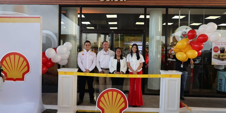 PETRHOSA bajo la marca Shell abre su primera Estación de servicio en la ...