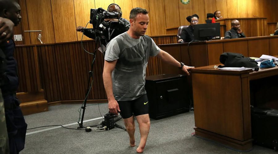 Oscar Pistorius tiene libertad condicional tras asesinar a su novia