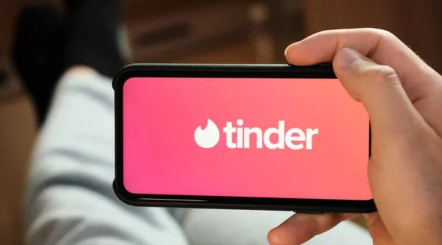 Tinder revela la mejor fecha para encontrar pareja en el 2024