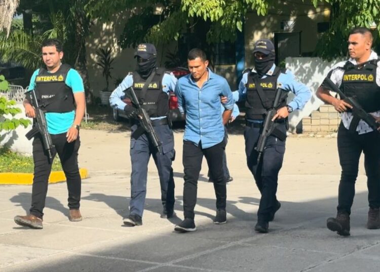 Capturan Sujeto Por Abuso Sexual En Contra De Sus Hijas Y Vecinas 2013