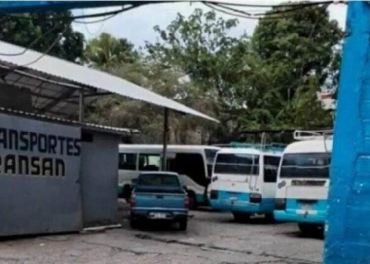 Tirotean autobús en Santa Bárbara sin reporte de heridos