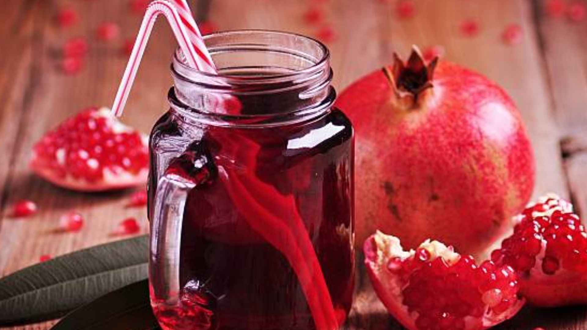 El Jugo de granada una bebida nutritiva y saludable