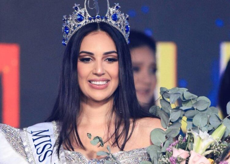 Alejandra Fuentes es la nueva Miss Honduras Universo