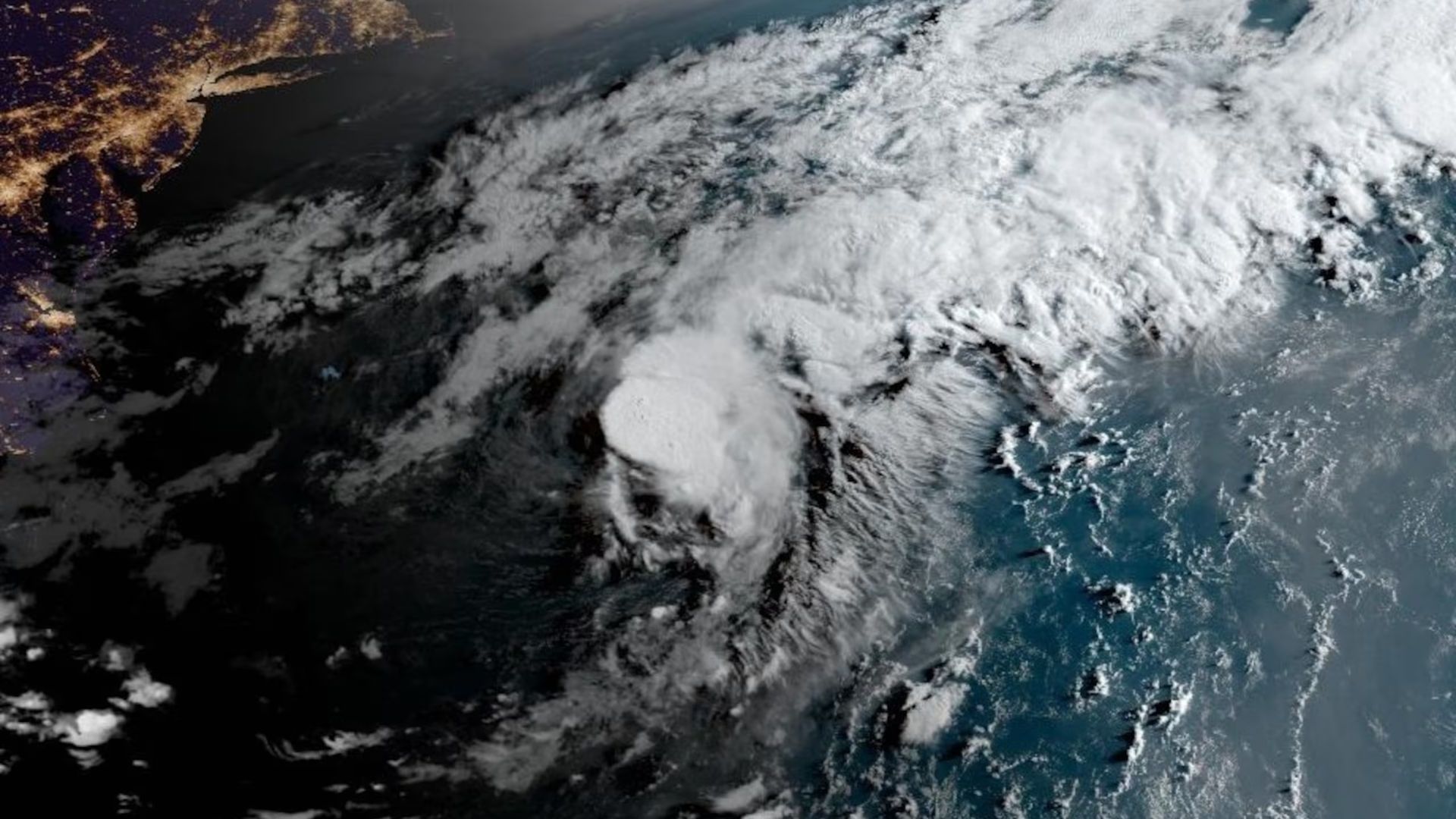 Tormenta tropical Dexter se forma en el Atlántico estadounidense